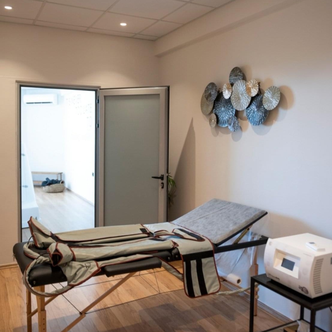 nice - cryotherapy, wellness and more - Alimos | Decork design studio